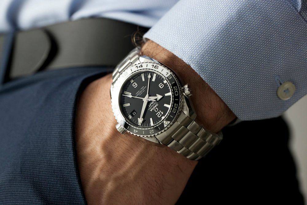 Omega Oreo - The 2nd Generation Planet Ocean GMT Ref 215.30.44.22.01.001